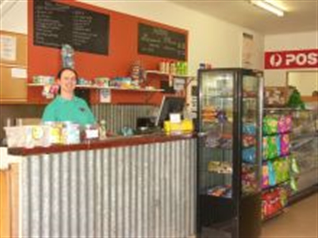 Dingee General Store